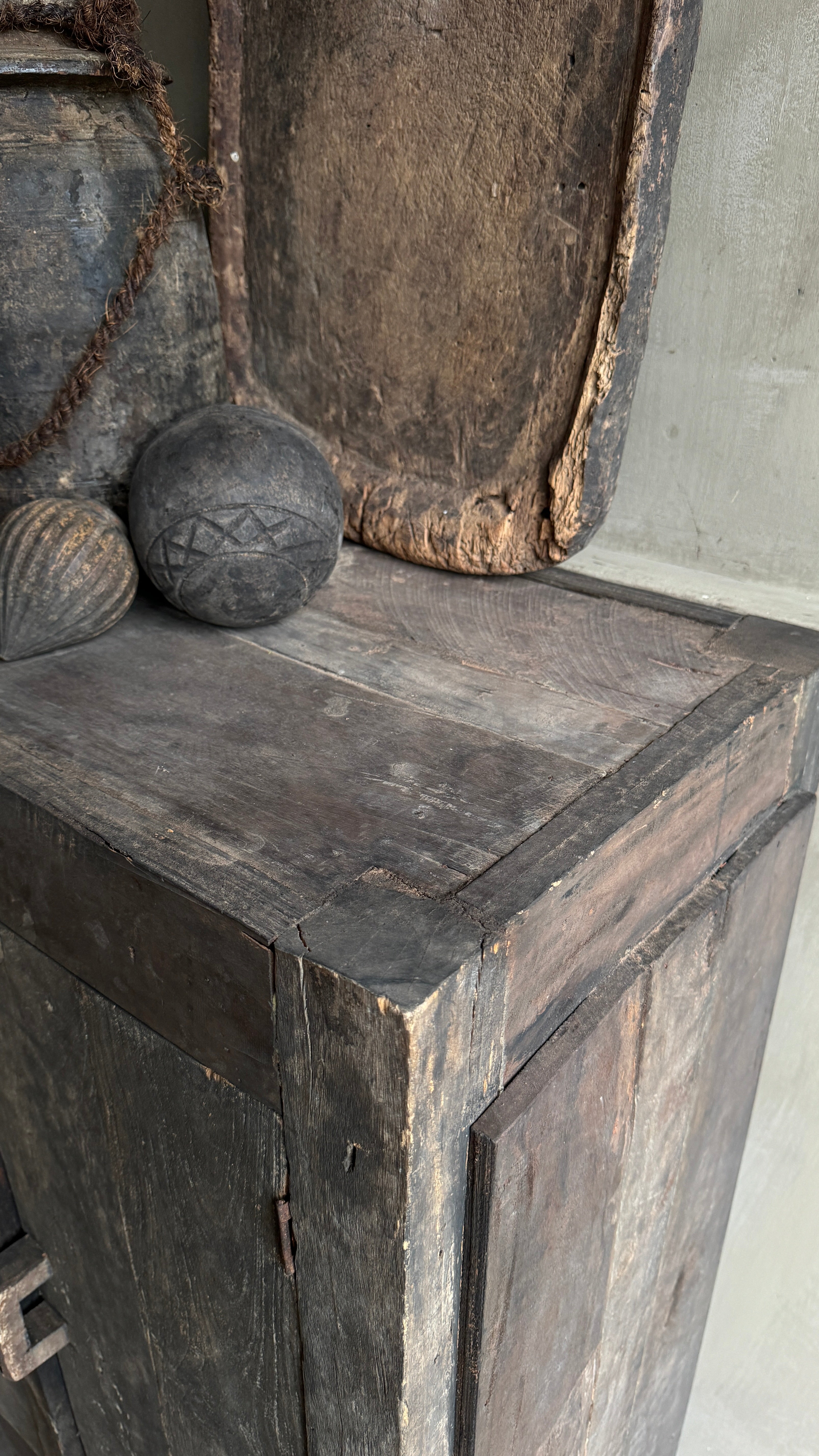 2deurs kast - Old Barn – Oud en Stoer Woonaccessoires