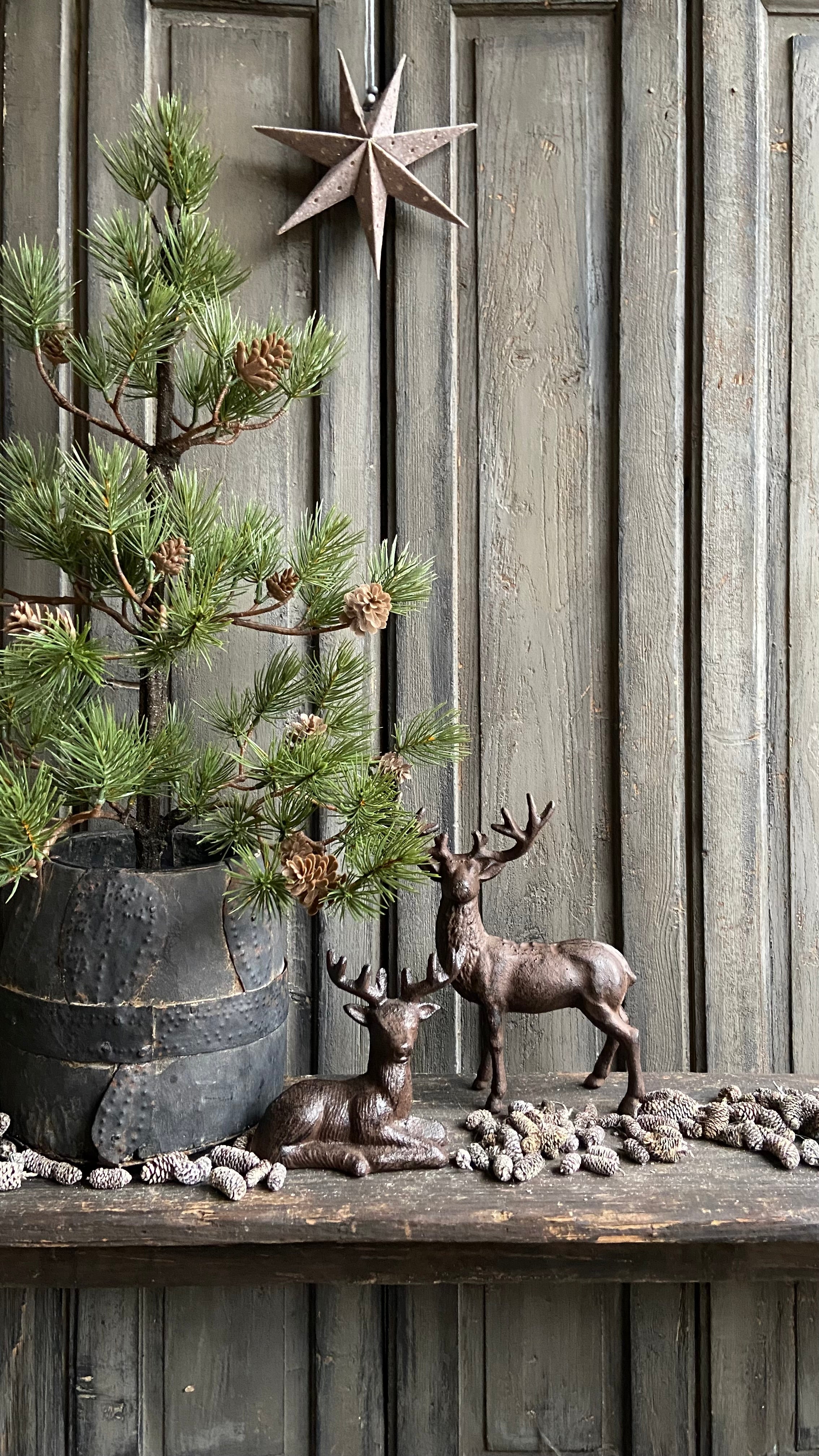 Hert liggend – Oud en Stoer Woonaccessoires